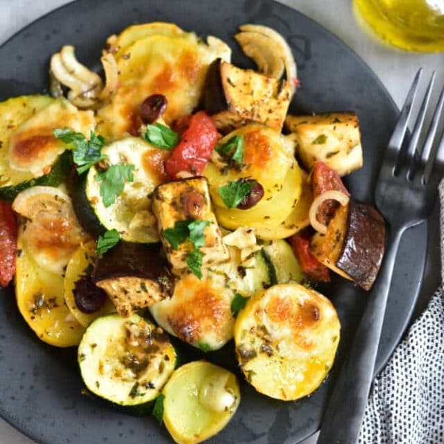 Briami – grecka warzywna zapiekanka - Everyday Delicious