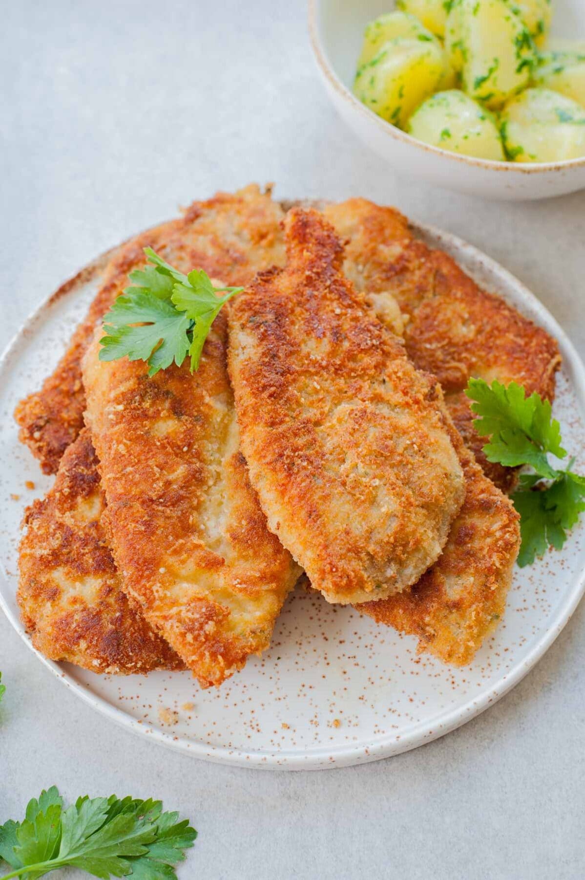 Panierowane kotlety z piersi kurczaka - Everyday Delicious